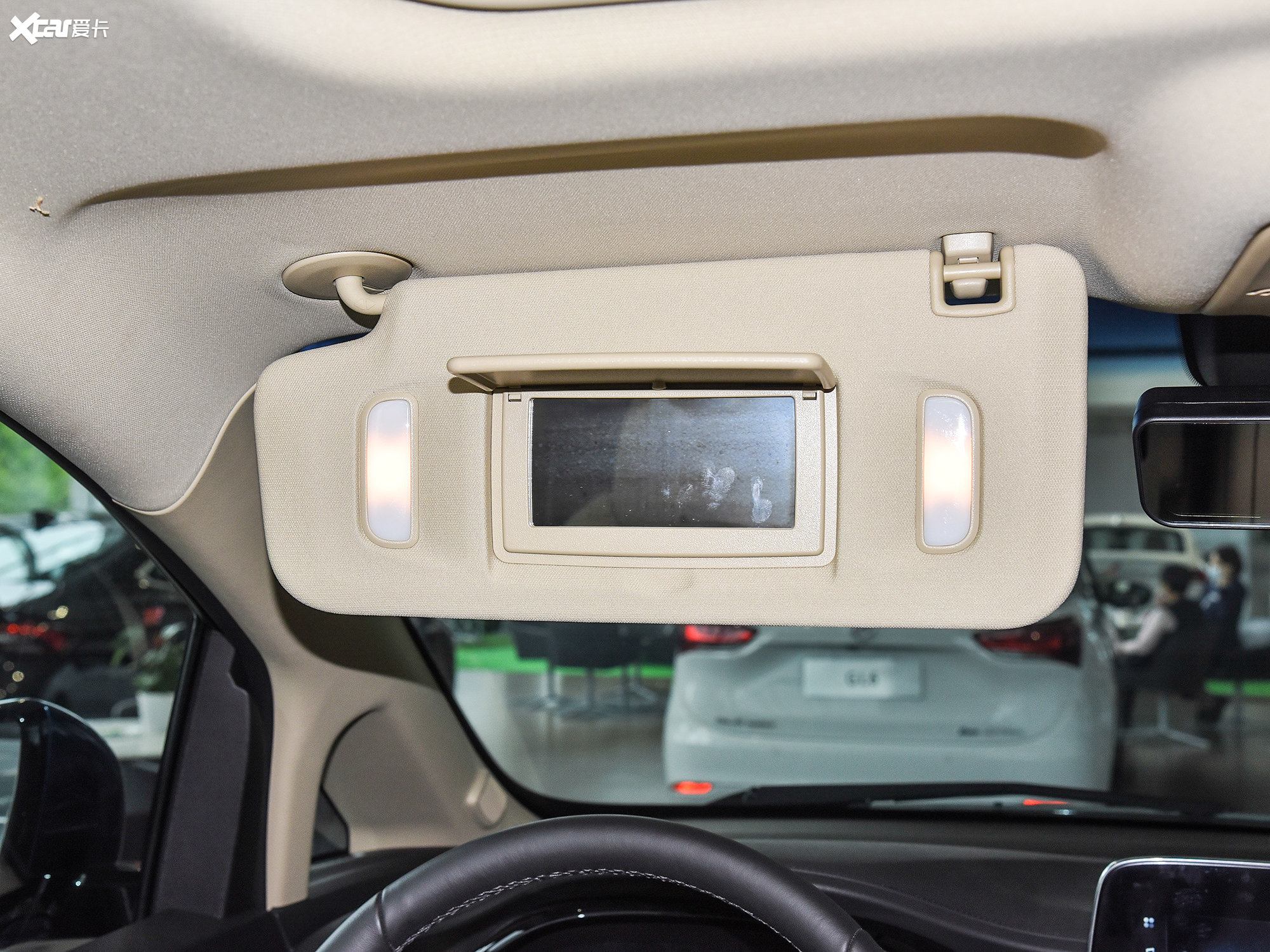 【2023款别克GL8 陆上公务舱 652T 尊贵型福祉版_中控区 _66/642张图片】_汽车图片大全_爱卡汽车