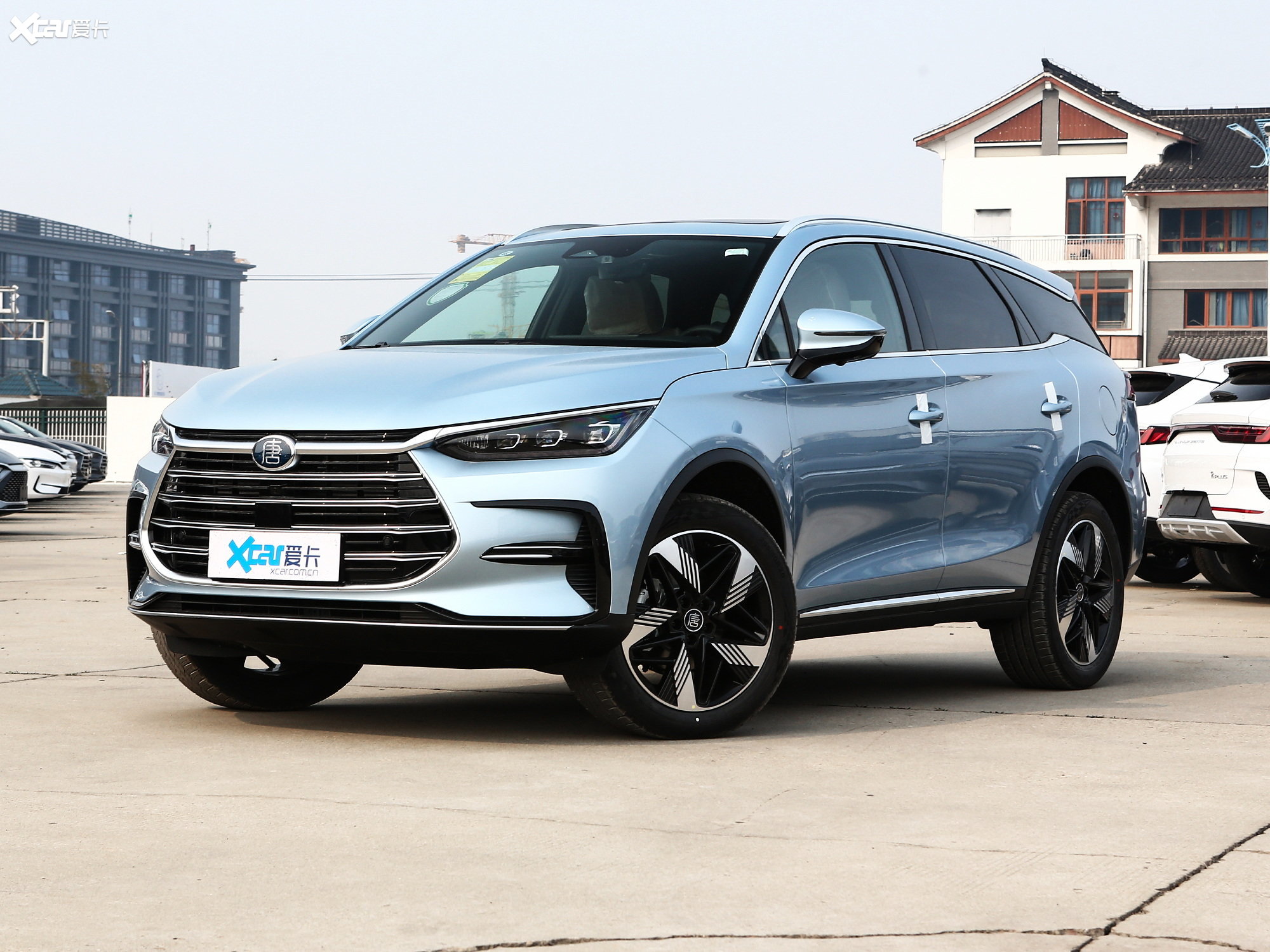 【2023款唐新能源 DM-i 冠军版 112KM 尊享型_整体外观 _10/520张图片】_汽车图片大全_爱卡汽车