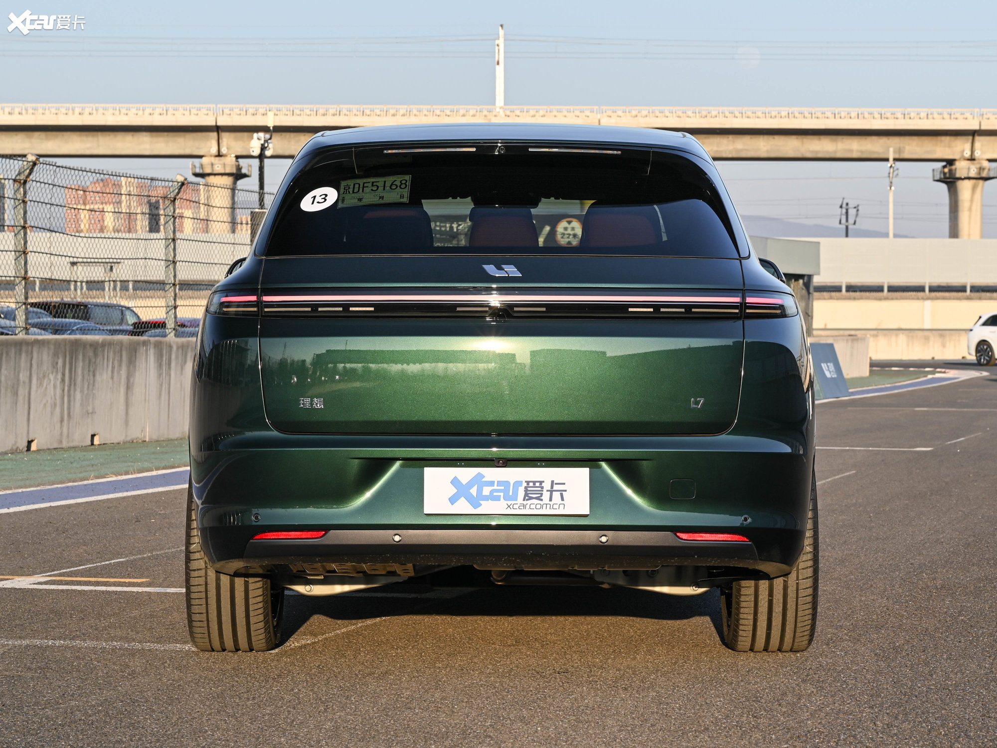 【2023款理想L7 Pro_整体外观 _5/268张图片】_汽车图片大全_爱卡汽车