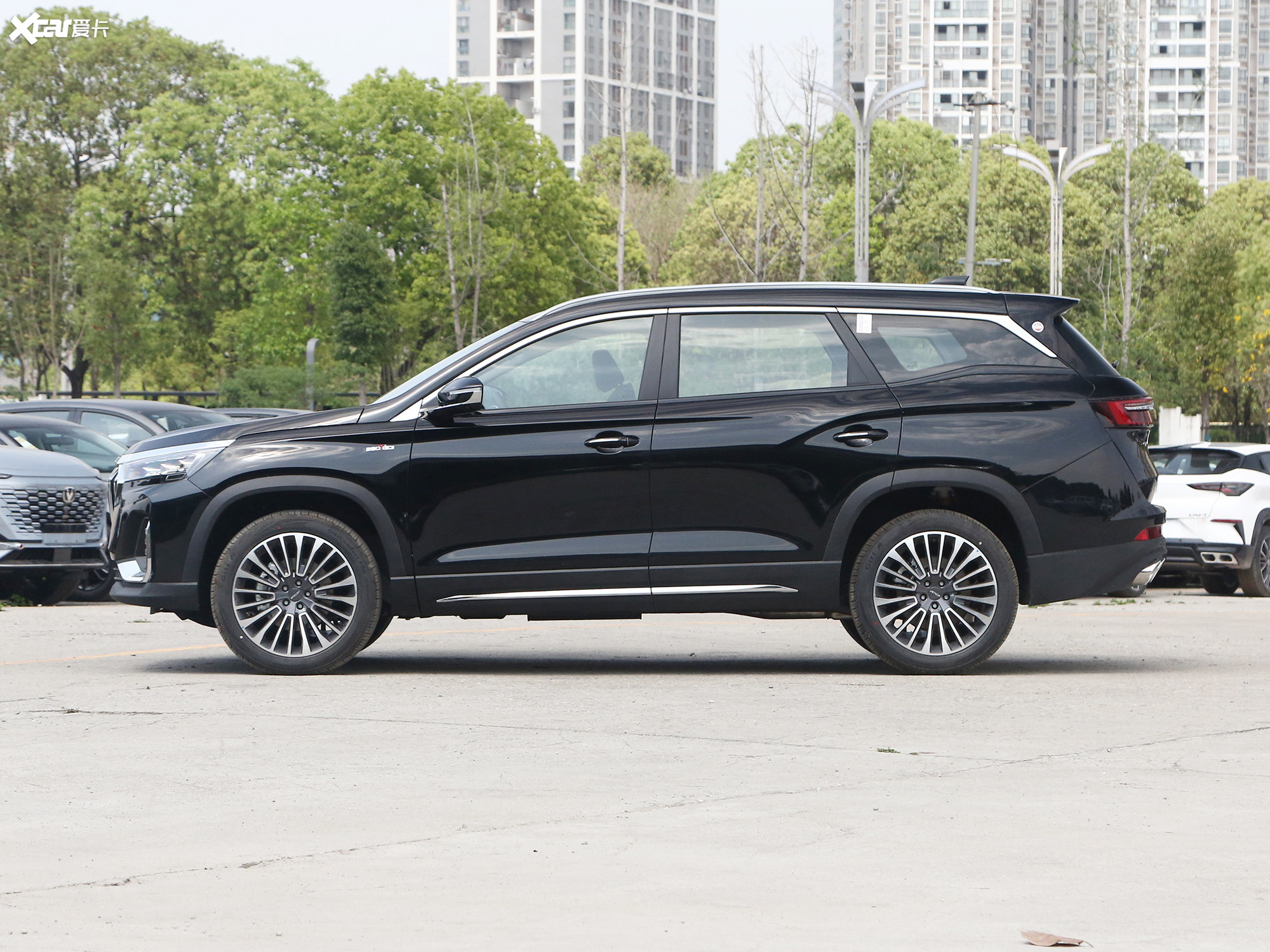 【2023款捷途X90 子龙 2.0T DCT常胜版 5座_整体外观 _3/267张图片】_汽车图片大全_爱卡汽车