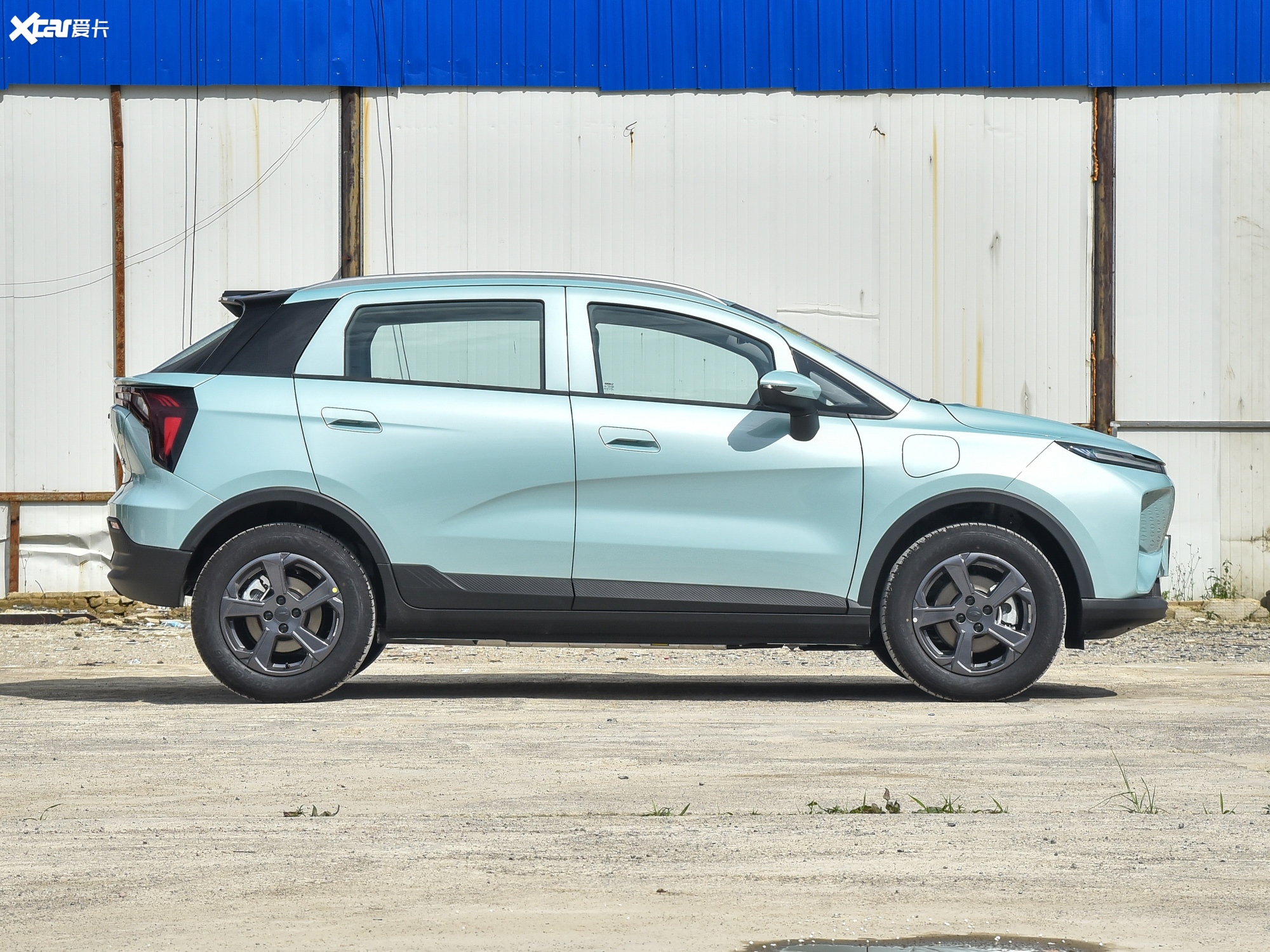 【2024款吉利几何E 301km 星光_整体外观 _6/231张图片】_汽车图片大全_爱卡汽车