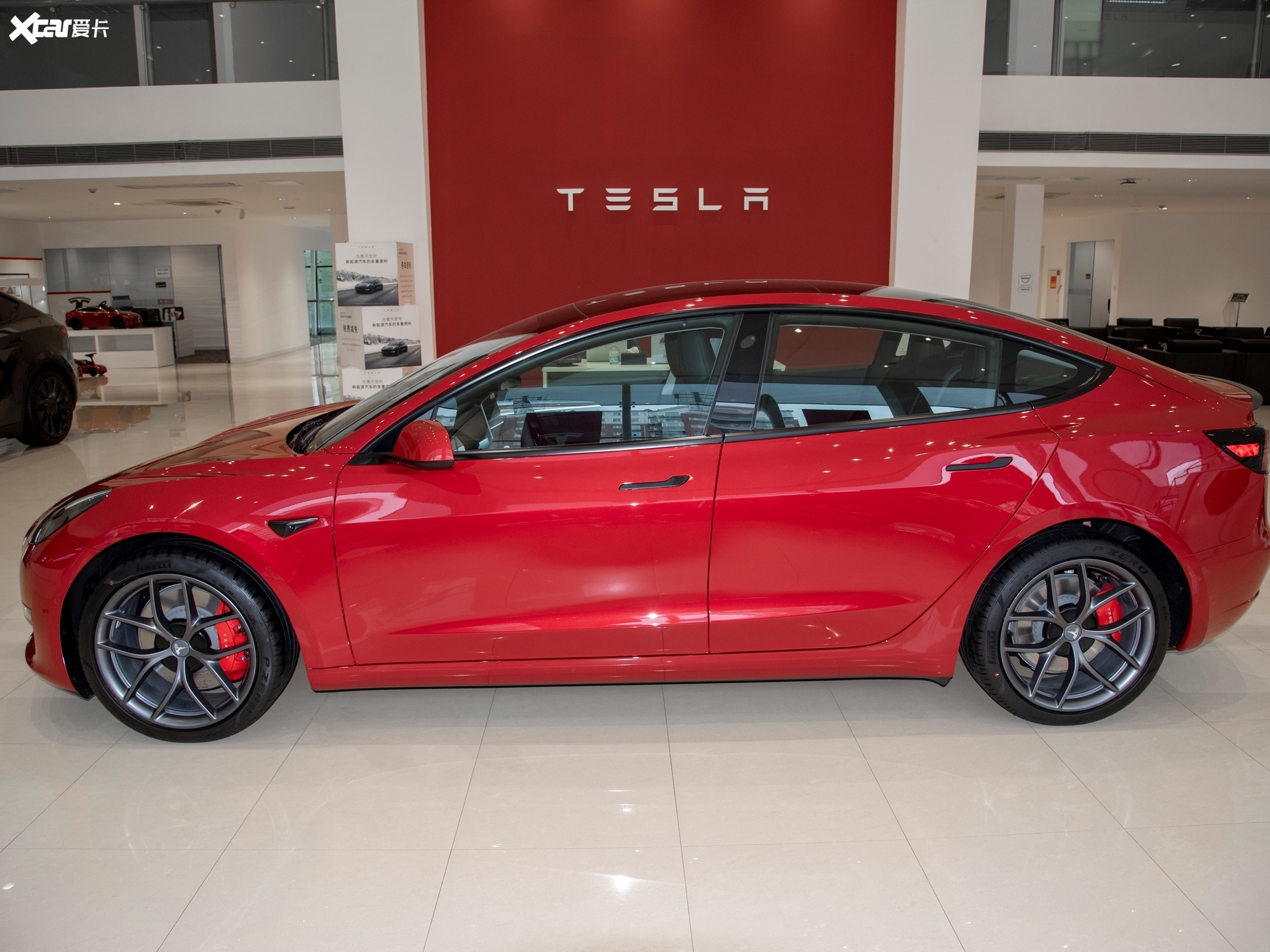 【2022款Model 3 Performance高性能全轮驱动版_整体外观 _3/207张图片】_汽车图片大全_爱卡汽车