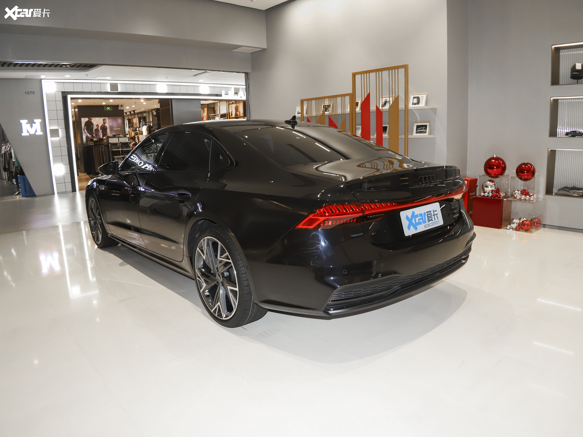 【2022款奥迪A7L 45 TFSI quattro S-line 黑武士版_整体外观 _3/1467张图片】_汽车图片大全_爱卡汽车