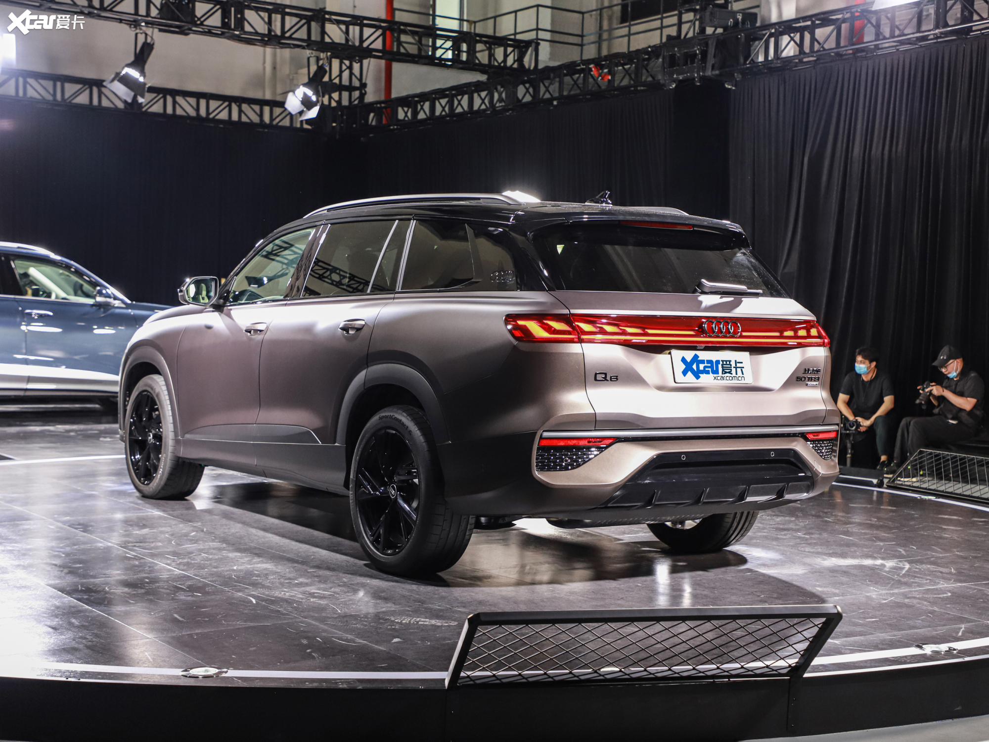 【2023款奥迪Q6 50 TFSI quattro 凌云版 edition one 飞骑套装 6座_整体外观 _27/538张图片】_汽车图片大全_爱卡汽车