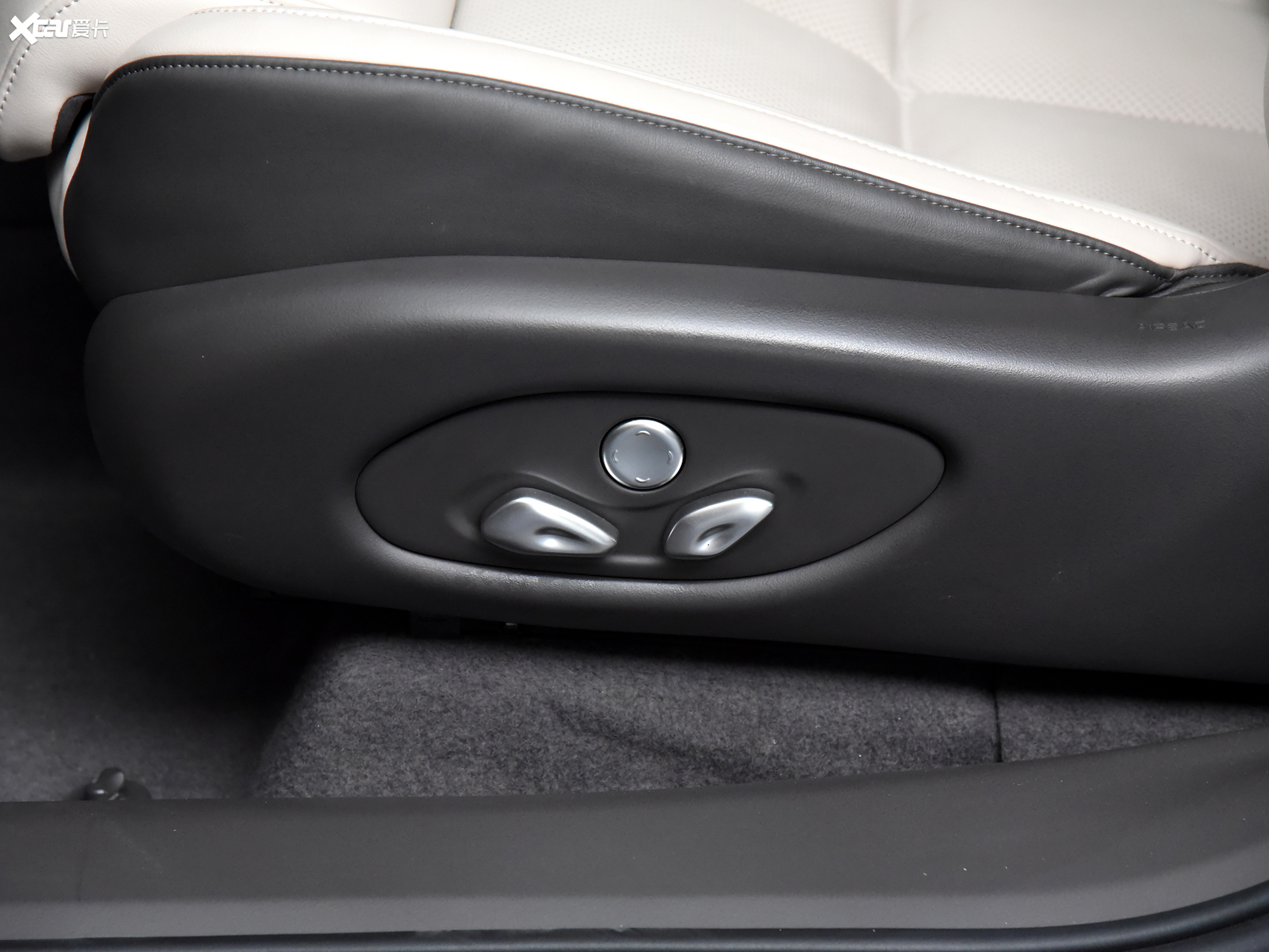 【2023款智己LS6 Max 超强性能版_空间座椅 _5/134张图片】_汽车图片大全_爱卡汽车