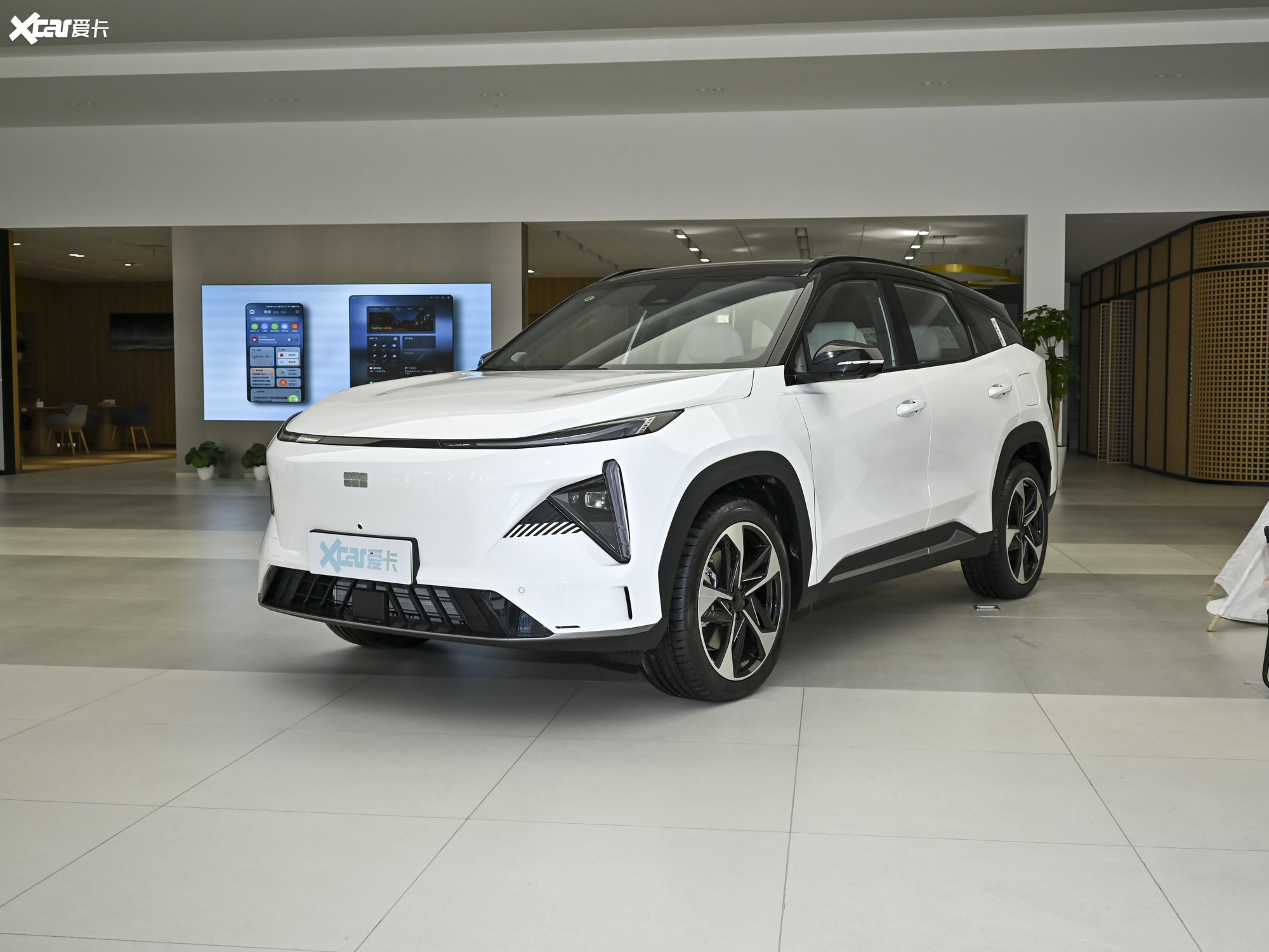 【2023款银河L7 1.5T 115km 星舰_整体外观 _26/456张图片】_汽车图片大全_爱卡汽车