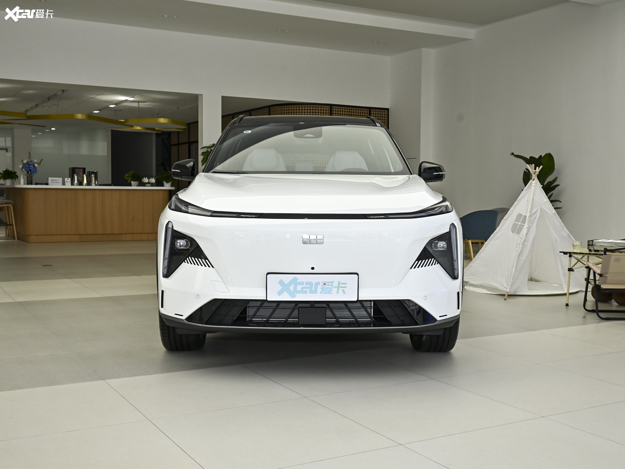 【2023款银河L7 1.5T 115km 星舰_整体外观 _25/456张图片】_汽车图片大全_爱卡汽车