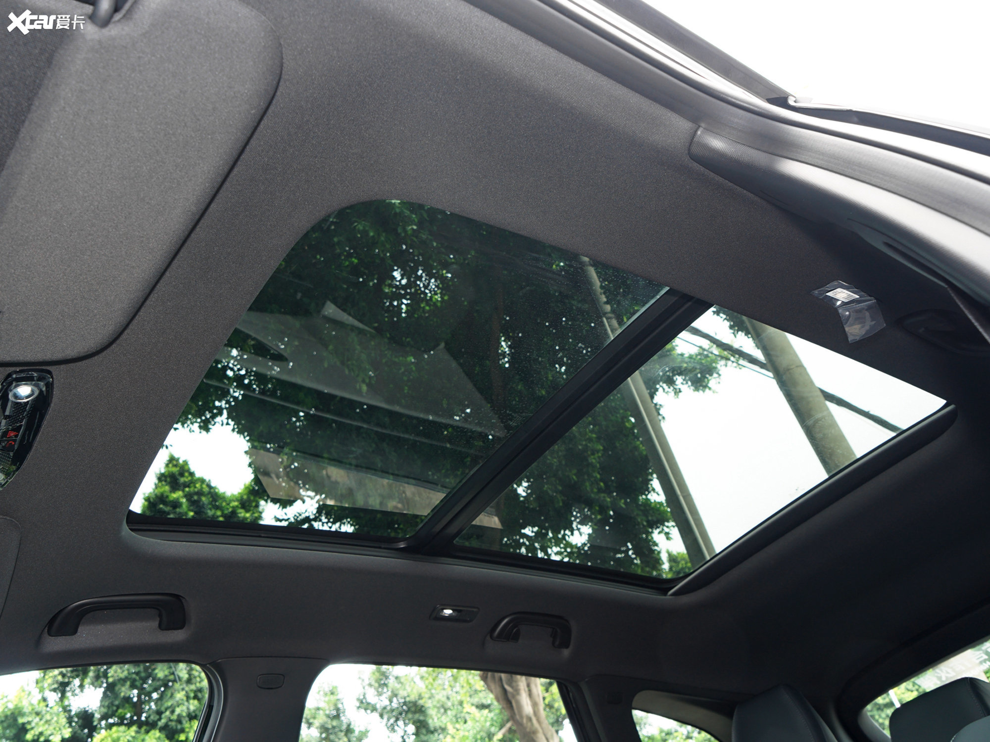 【2023款银河L7 1.5T 115km MAX_中控区 _6/456张图片】_汽车图片大全_爱卡汽车