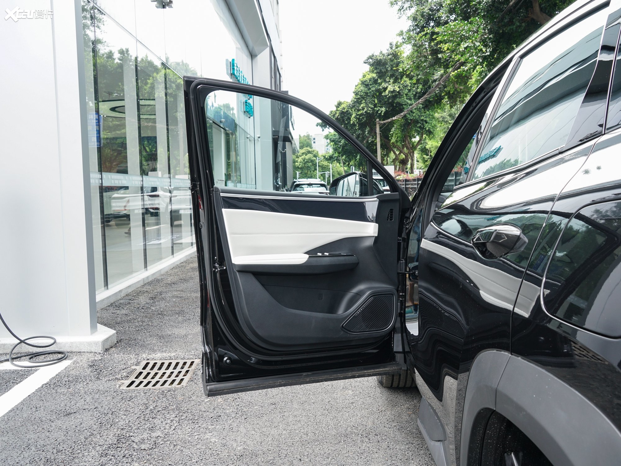 【2023款银河L7 1.5T 115km MAX_中控区 _10/456张图片】_汽车图片大全_爱卡汽车