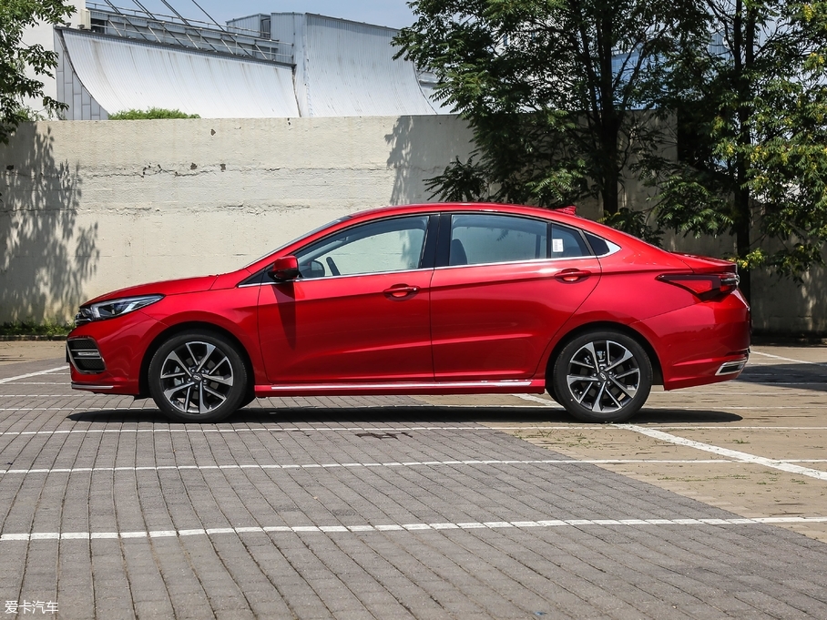 【2019款艾瑞泽GX Pro 1.5T CVT睿色版 国VI_整体外观 _3/952张图片】_汽车图片大全_爱卡汽车