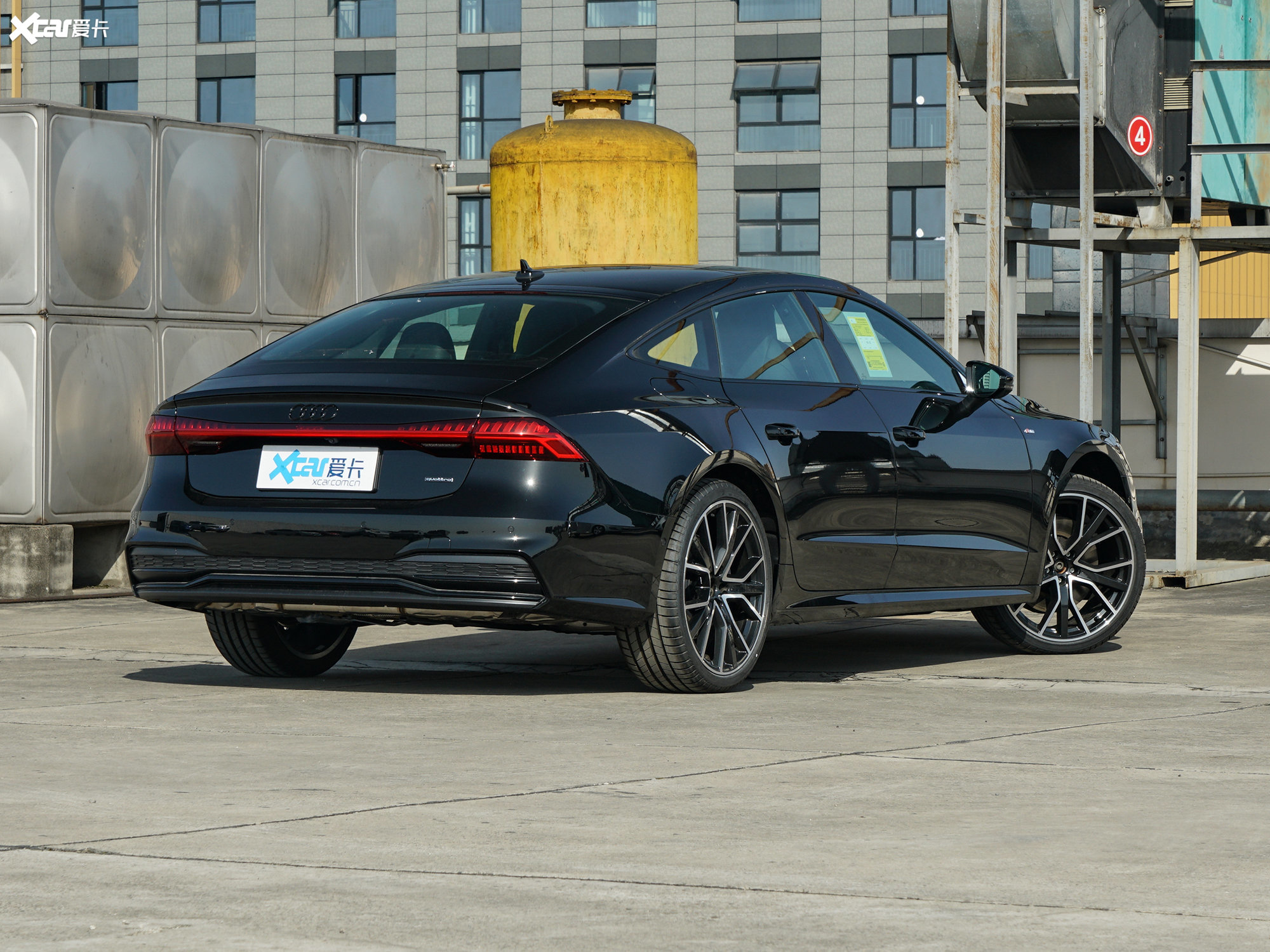 【2023款奥迪A7 55 TFSI quattro 尊享型_整体外观 _6/375张图片】_汽车图片大全_爱卡汽车