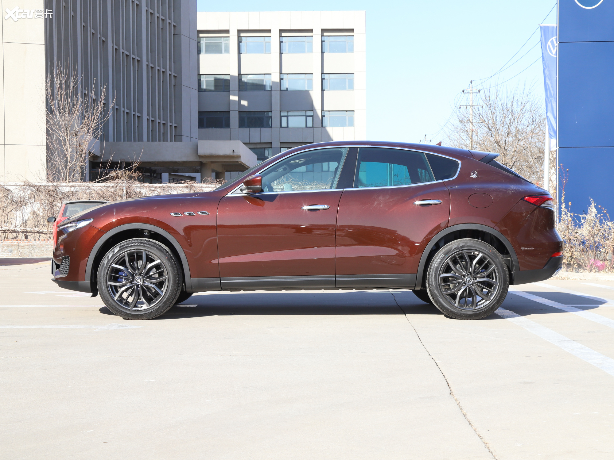 【2021款Levante 3.0T 豪华版_整体外观 _3/495张图片】_汽车图片大全_爱卡汽车