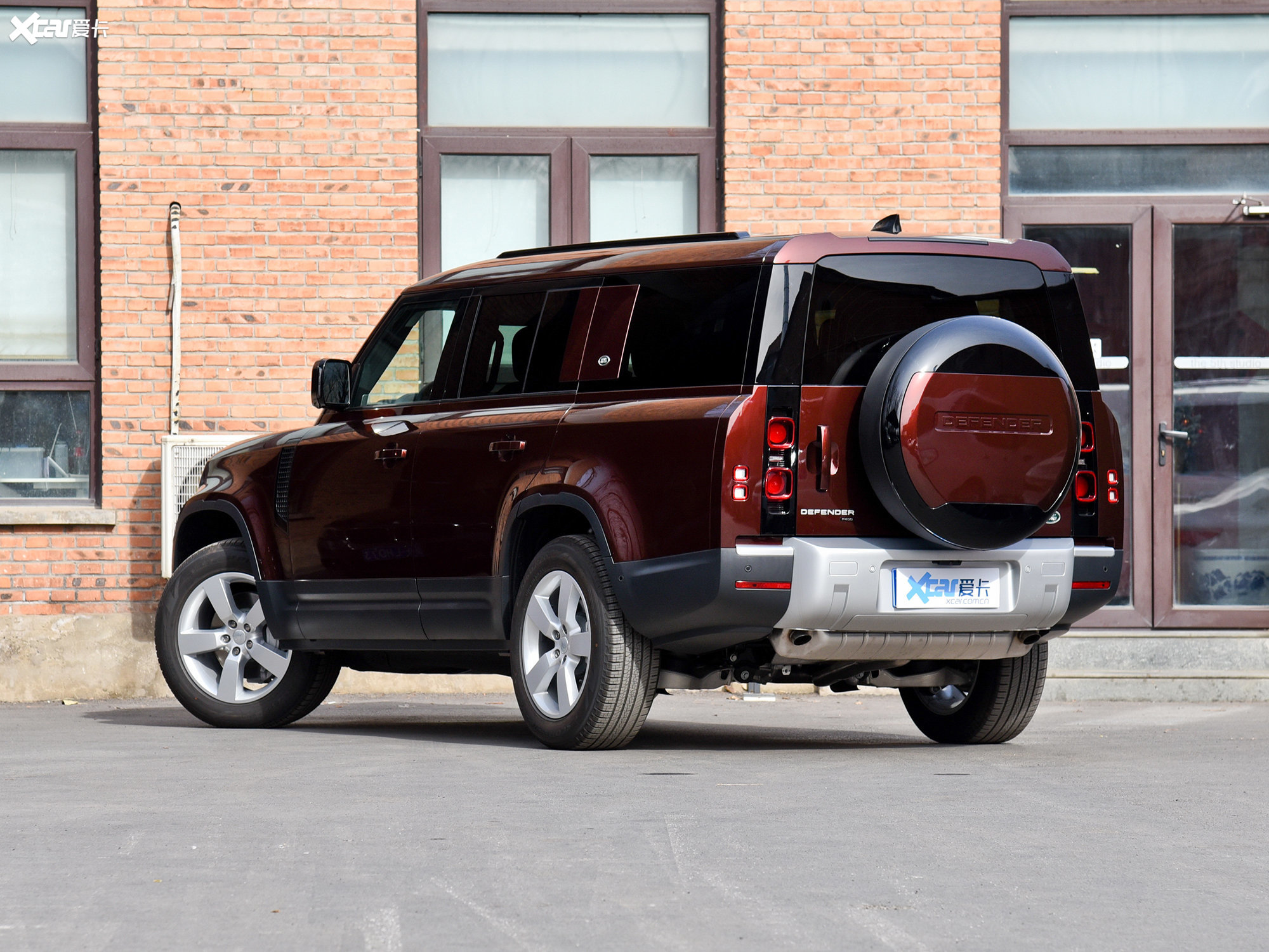 【2023款卫士 130 3.0T P400 HSE_整体外观 _20/1730张图片】_汽车图片大全_爱卡汽车