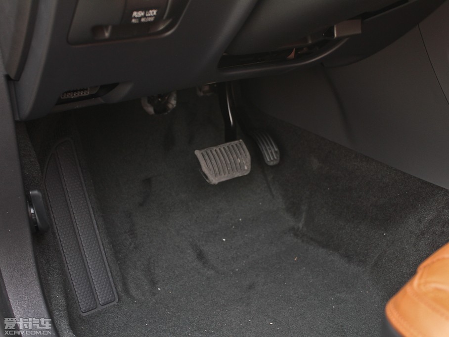 【2013款沃尔沃V60 2.0T T5 智尊版_中控区 _36/1310张图片】_汽车图片大全_爱卡汽车