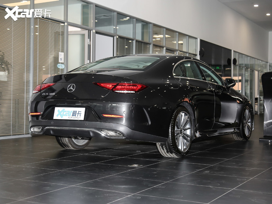 【2021款奔驰CLSCLS 300 动感型_整体外观_20/432张图片】_汽车图片大全_爱卡汽车