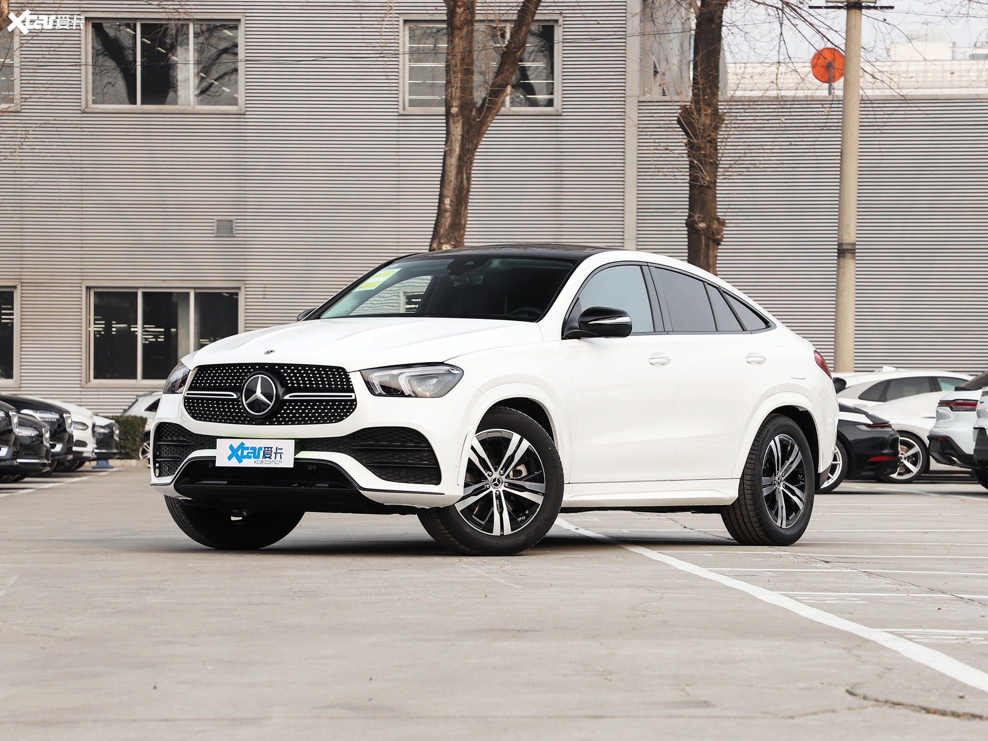 【2023款奔驰GLE插电式混合动力轿跑SUV GLE 350 e 4MATIC 轿跑SUV_整体外观 _2/127张图片】_汽车图片大全_爱卡汽车
