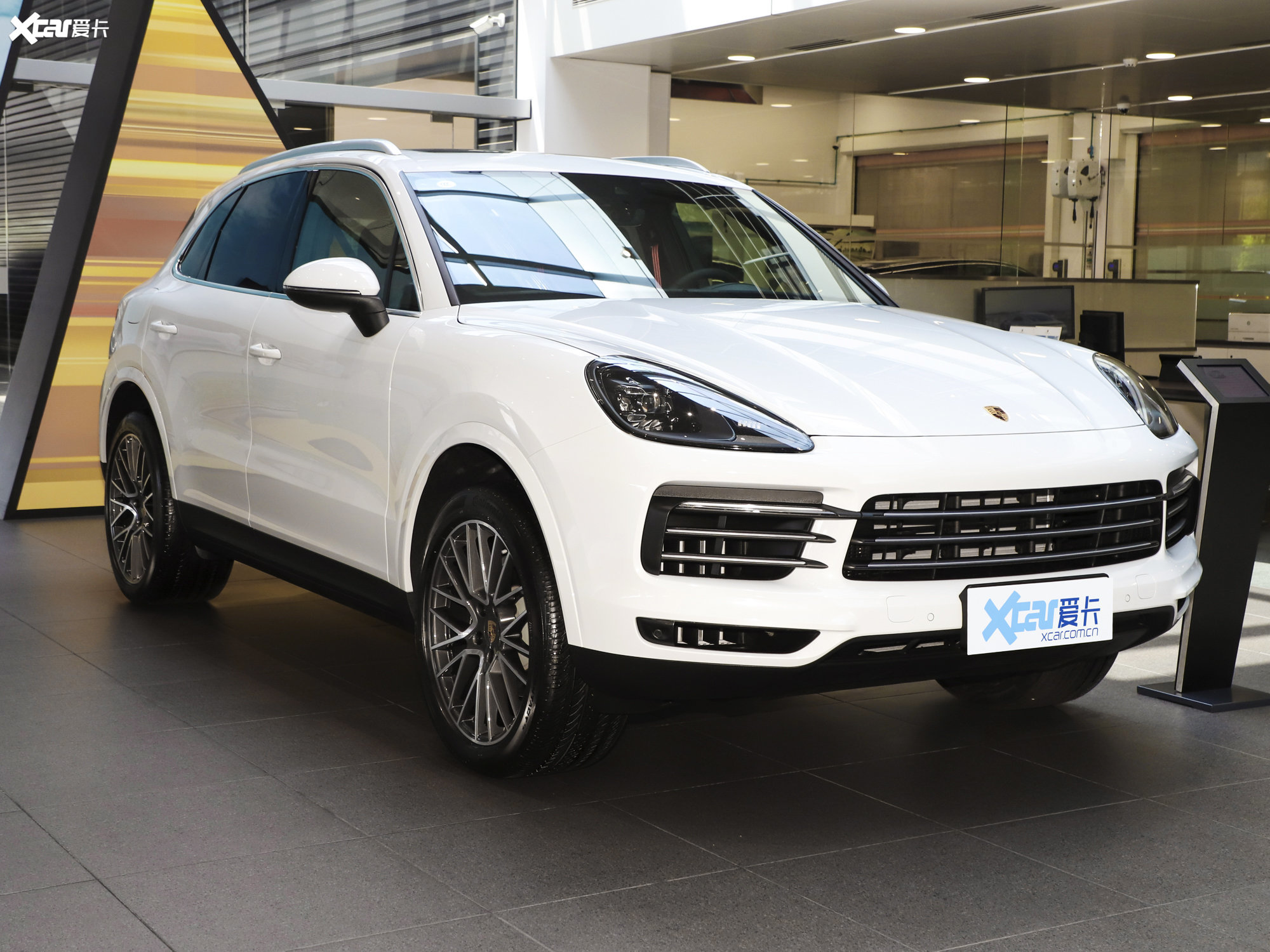 【2023款卡宴 Cayenne 3.0T 铂金版_整体外观 _7/401张图片】_汽车图片大全_爱卡汽车