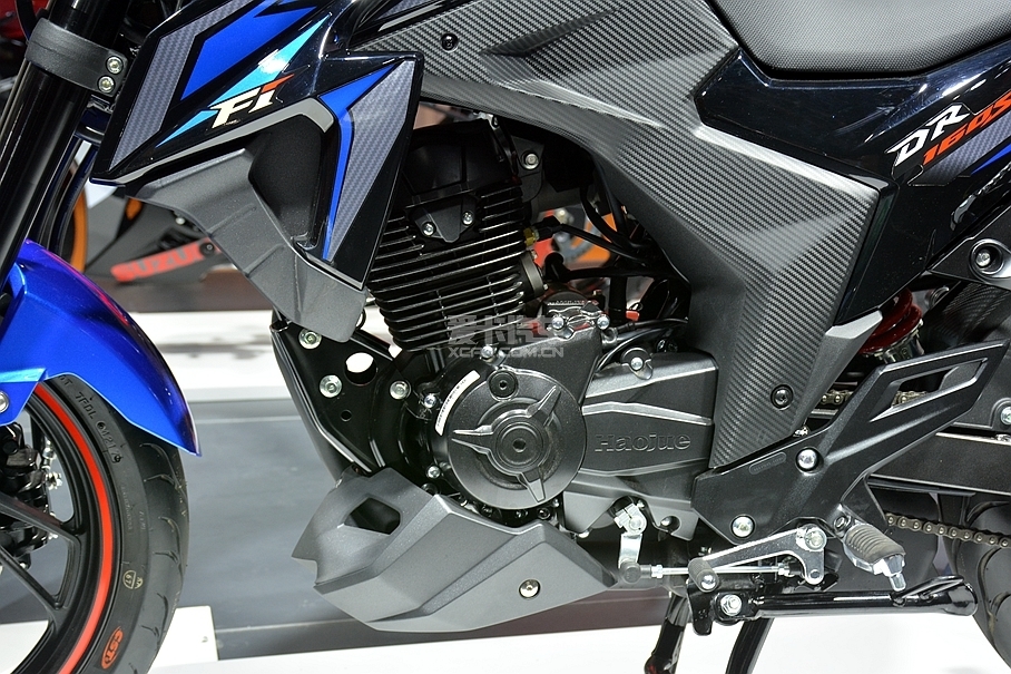 2018上海摩博会 豪爵DR160S爱卡实拍:豪爵铃木DR160S外观实拍-爱卡汽车