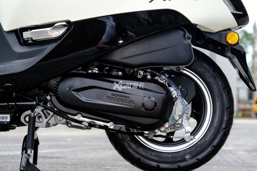 个性的最佳展示 熊猫色本田NS125LA实拍:可以带你上下班的大熊猫-爱卡汽车