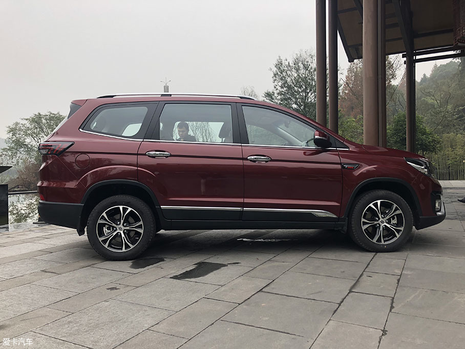 比速T5 8AT版本正式上市 售9.39万元起:车型介绍-爱卡汽车