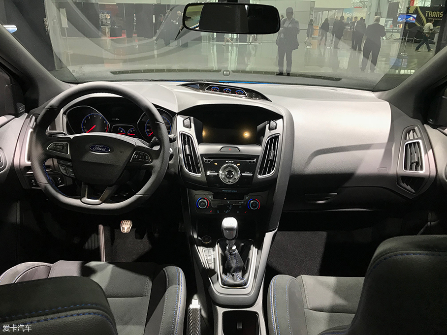 2018纽约车展：福克斯RS限量版正式亮相-爱卡汽车