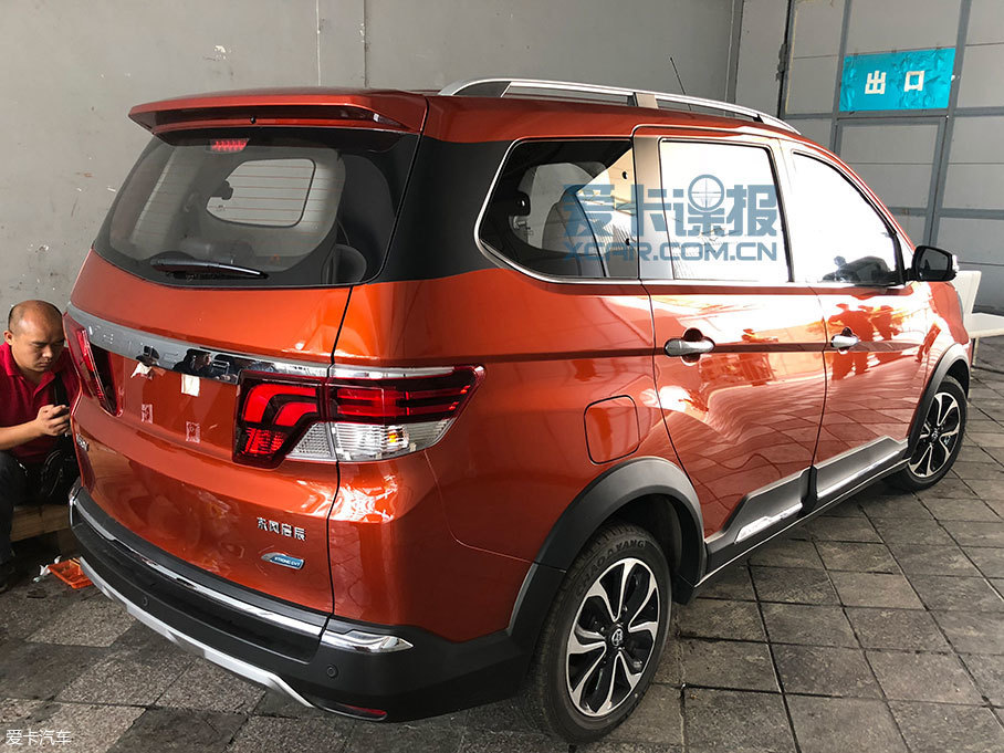 2018成都车展探馆：2019款M50V抢先实拍-爱卡汽车