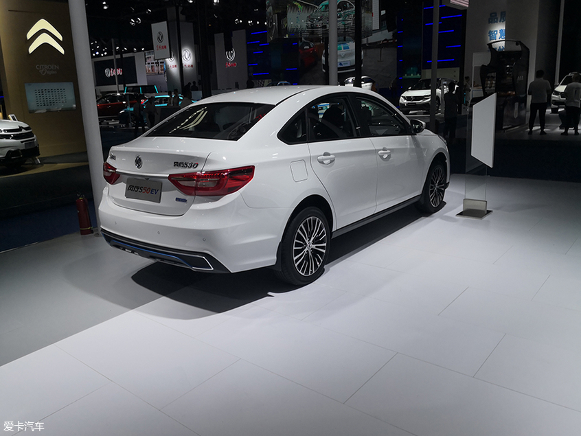 成都车展：2020款东风风行S50 EV亮相-爱卡汽车