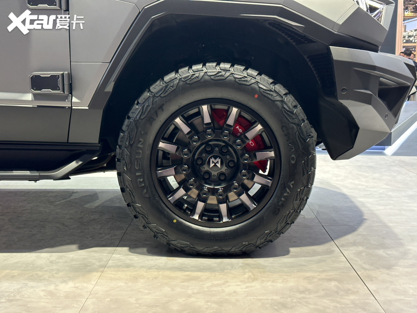 2023上海车展：东风猛士917预售70万起:2023上海车展：东风猛士917正式亮相-爱卡汽车