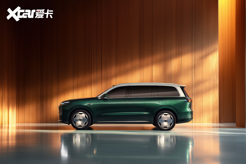 中国大型SUV再添破局者 零跑D19正式亮相:single-爱卡汽车