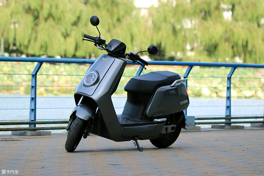 爱卡通勤日记(4) 小牛N1S初步体验报告:出色的外观设计-爱卡汽车