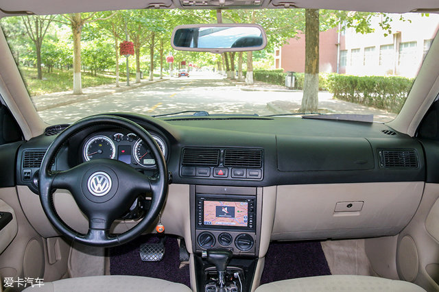 高尔夫四代内饰,高尔夫四代,四代_大山谷图库