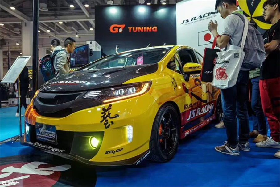 天生爱运动—J’s Racing展车本田GK5-爱卡汽车