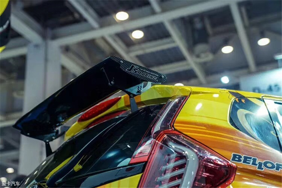 天生爱运动—J’s Racing展车本田GK5-爱卡汽车