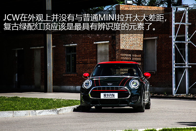 【图】2018款MINI JCW 2.0T JOHN COOPER WORKS ALL-IN全车详解_内饰外观图片-爱卡汽车