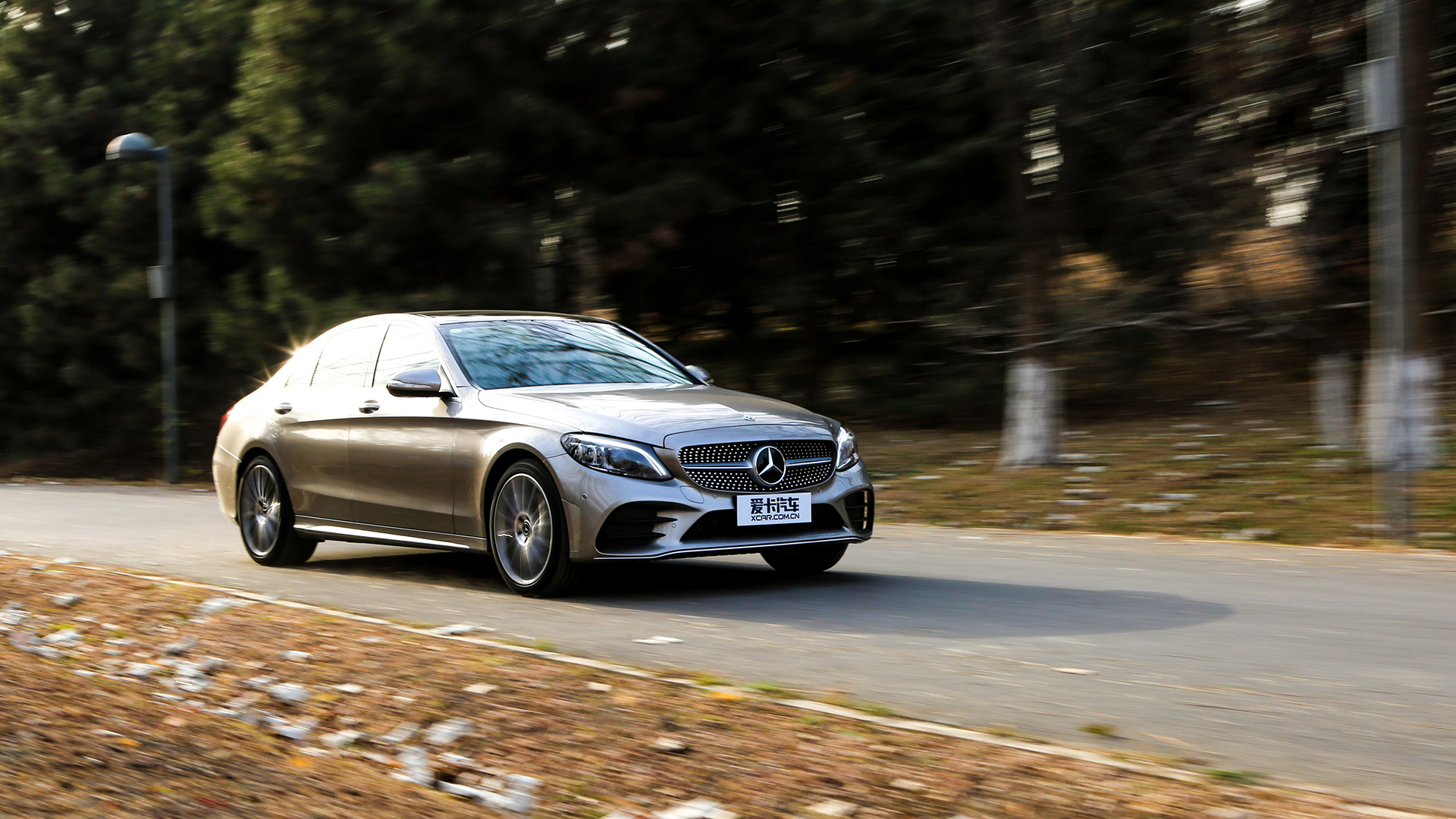 【图】2019款奔驰C级 C 260 L 运动版全车详解_内饰外观图片-爱卡汽车