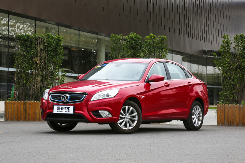 【图】2016款北汽EU260 乐享版全车详解_内饰外观图片-爱卡汽车