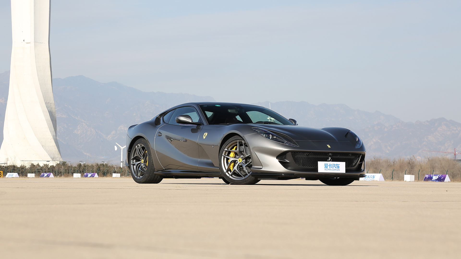 【图】2017款Ferrari 812 Superfast全车详解_内饰外观图片-爱卡汽车