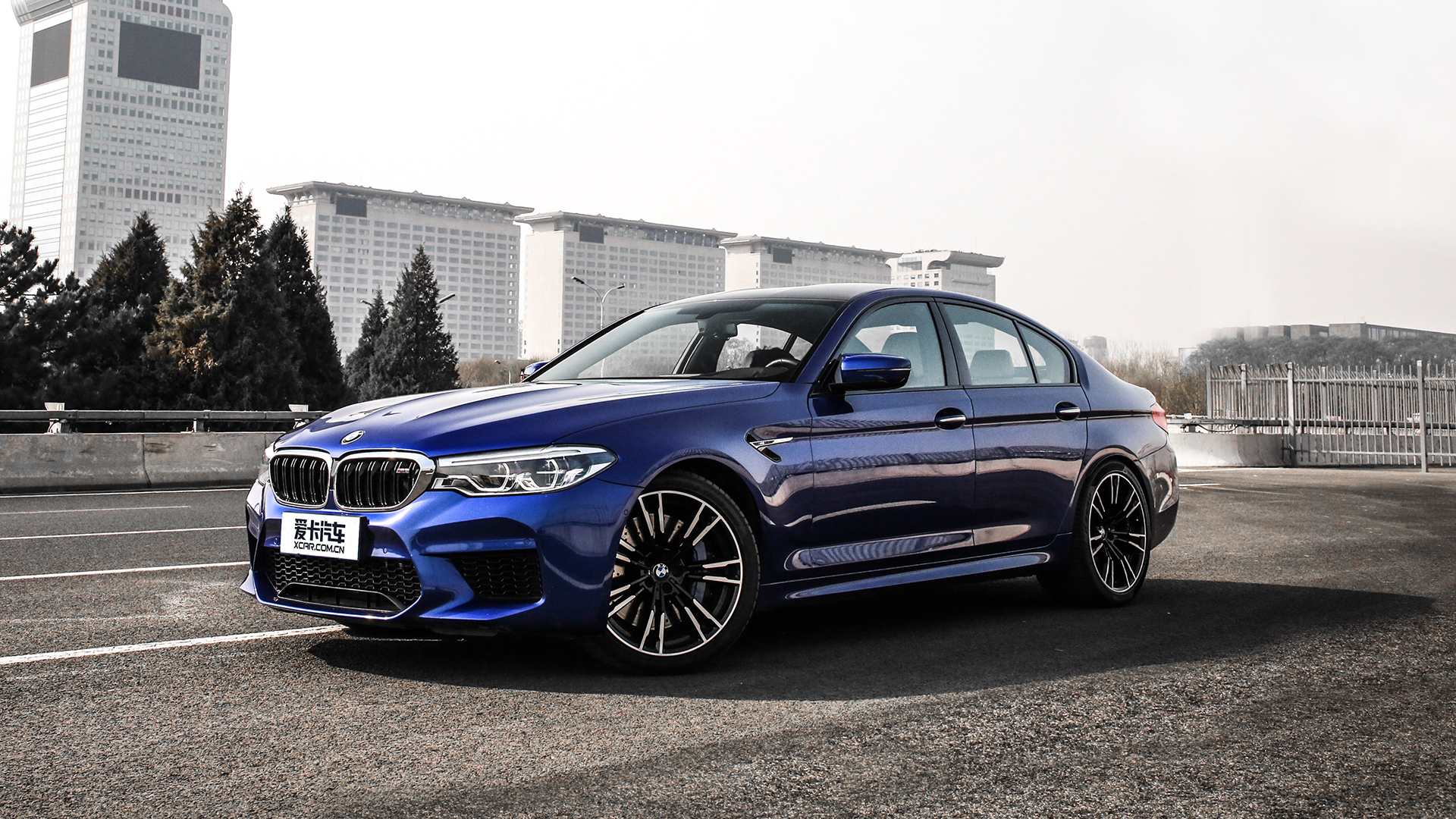 【图】2018款宝马M5 4.4T V8全车详解_内饰外观图片-爱卡汽车